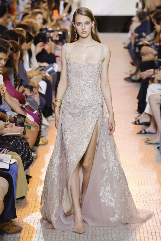 Merel Zoet for Couture Shows Fall 2018 | item // Wilma Wakker Model ...